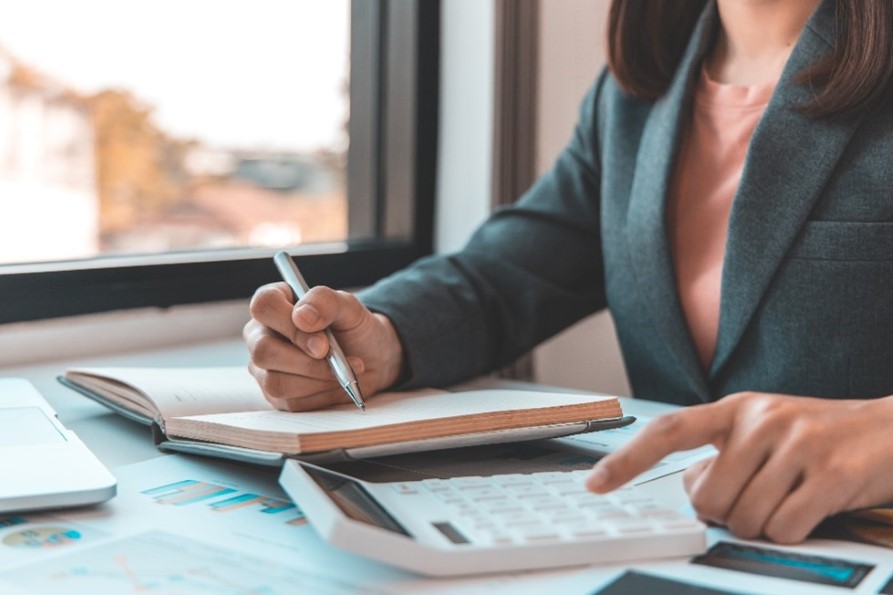 Are Franchises Good Investments? The Pros and Cons of Franchising ...